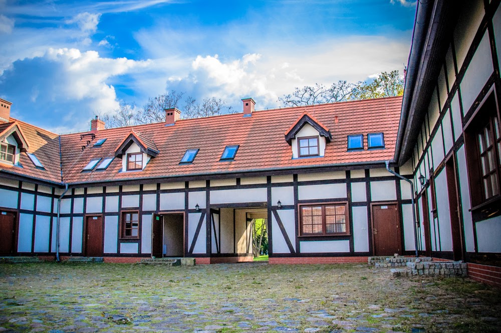 Folwark – Majątek Ziemski